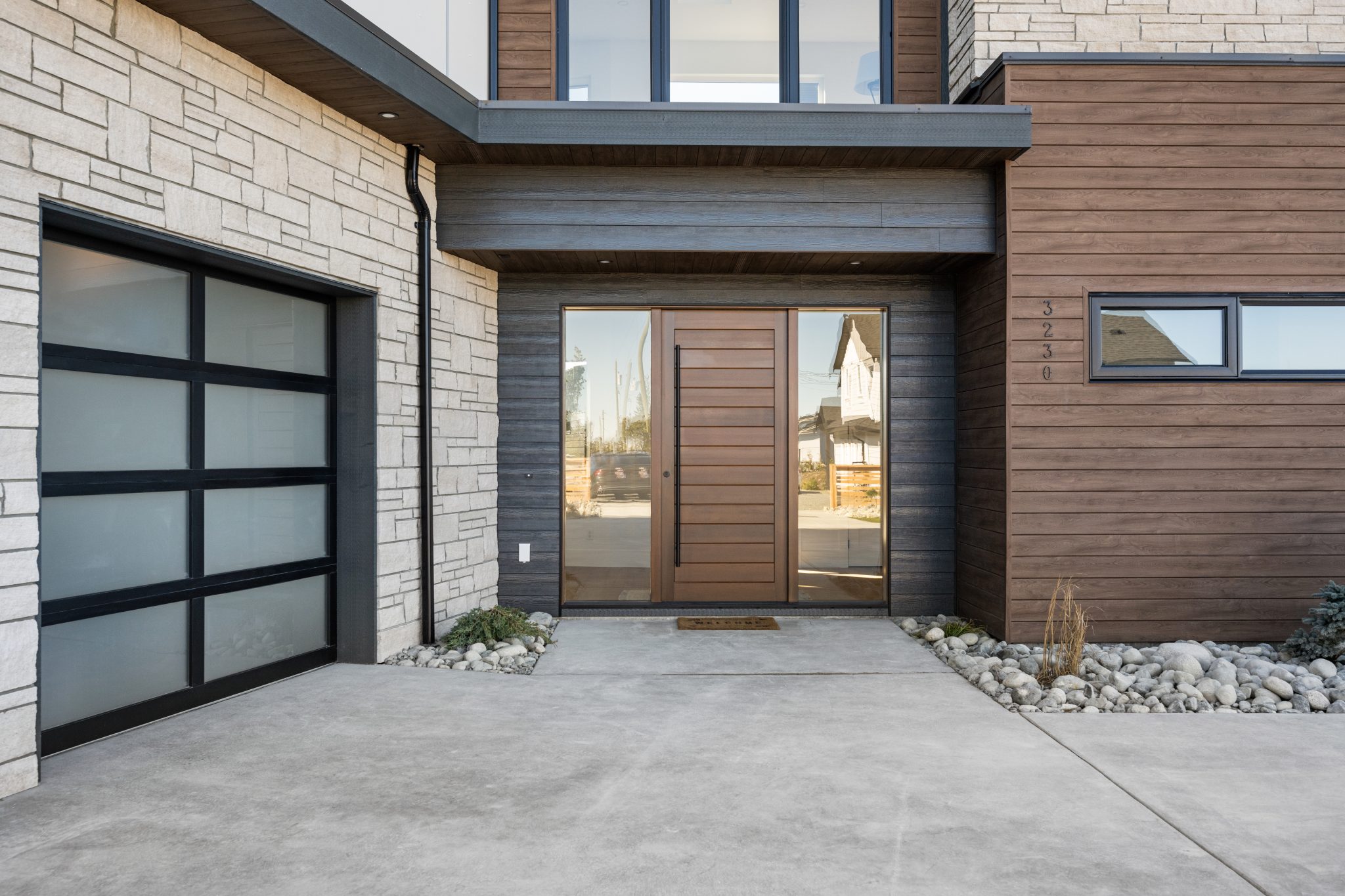 Interior & Exterior Cladding, Soffit Panels, Column & Beam Wraps | ChamClad