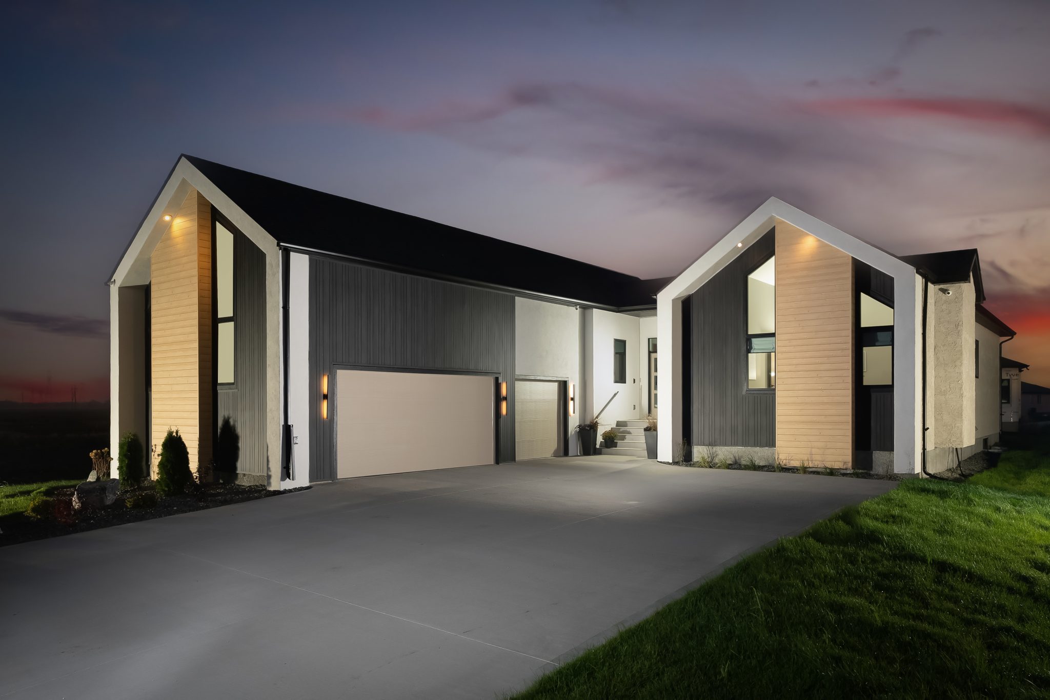 Interior & Exterior Cladding, Soffit Panels, Column & Beam Wraps | ChamClad